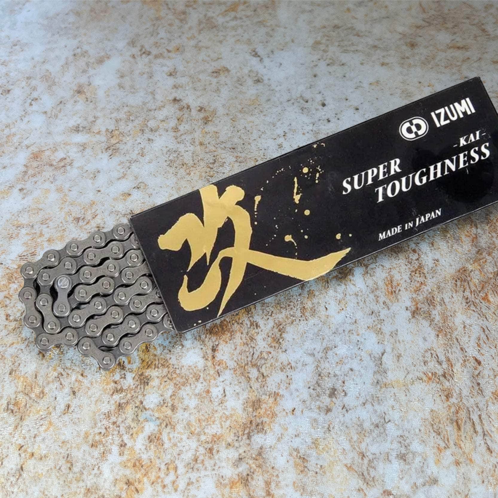 Izumi Super Tough Kai 1/8" Chain Silver | Alans BMX