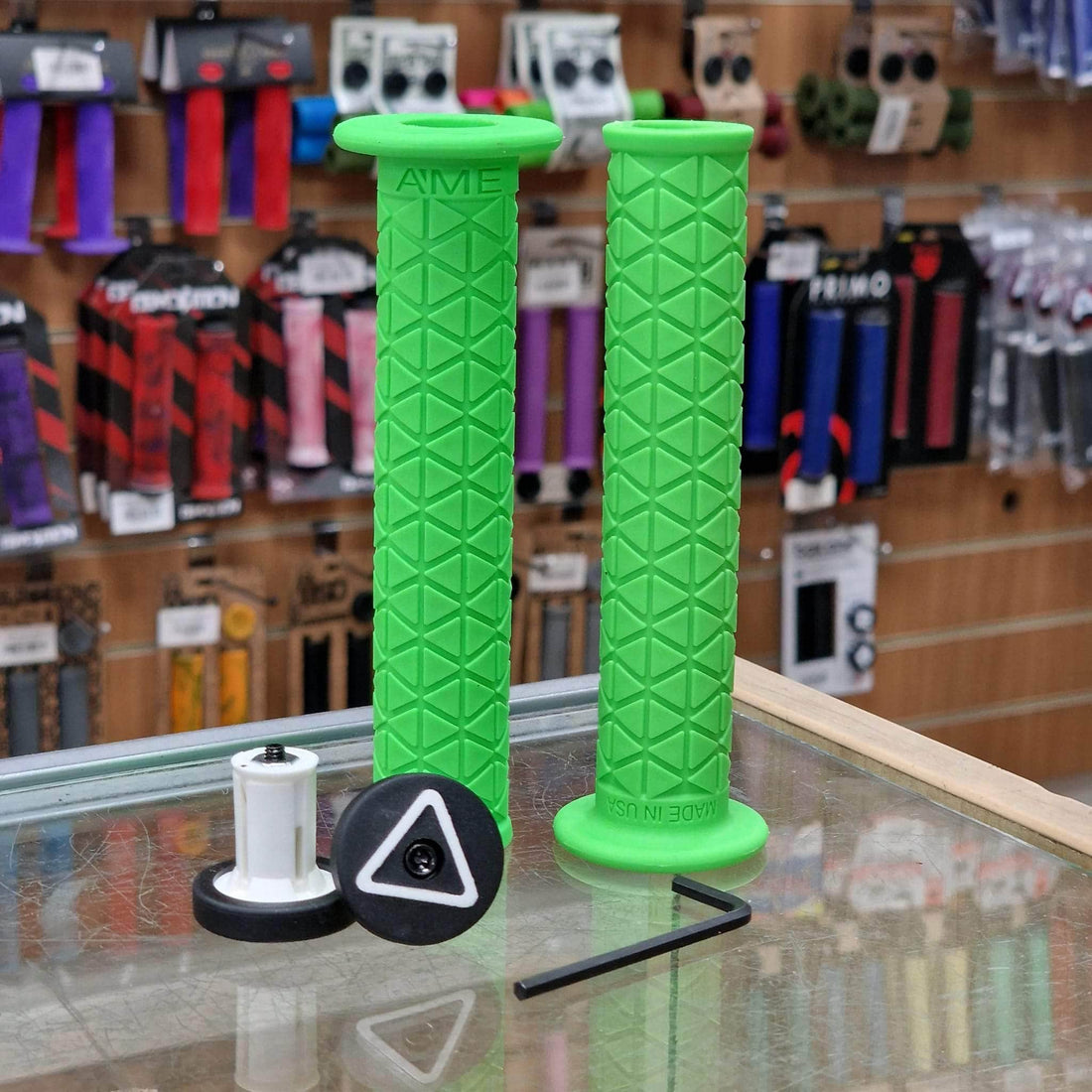 A'ME BMX Super Tri Grips with Flange | Alans BMX