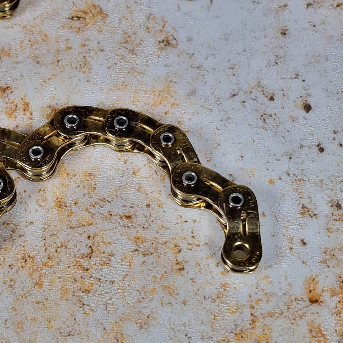 Gusset Slink Bling Half Link BMX Chain | Alans BMX