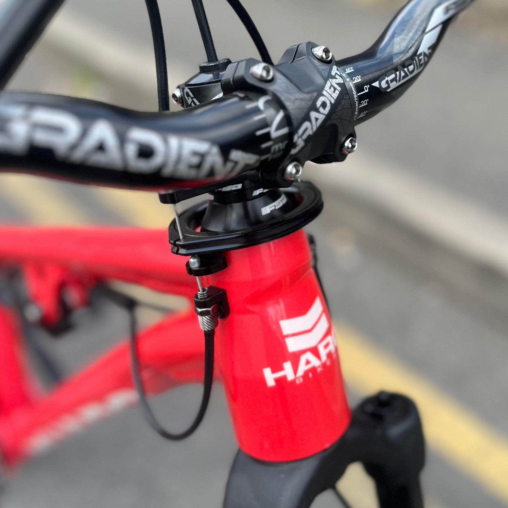 Haro Thread Slope 26" Full Suspension Dirt Jump Bike Red | Alans BMX