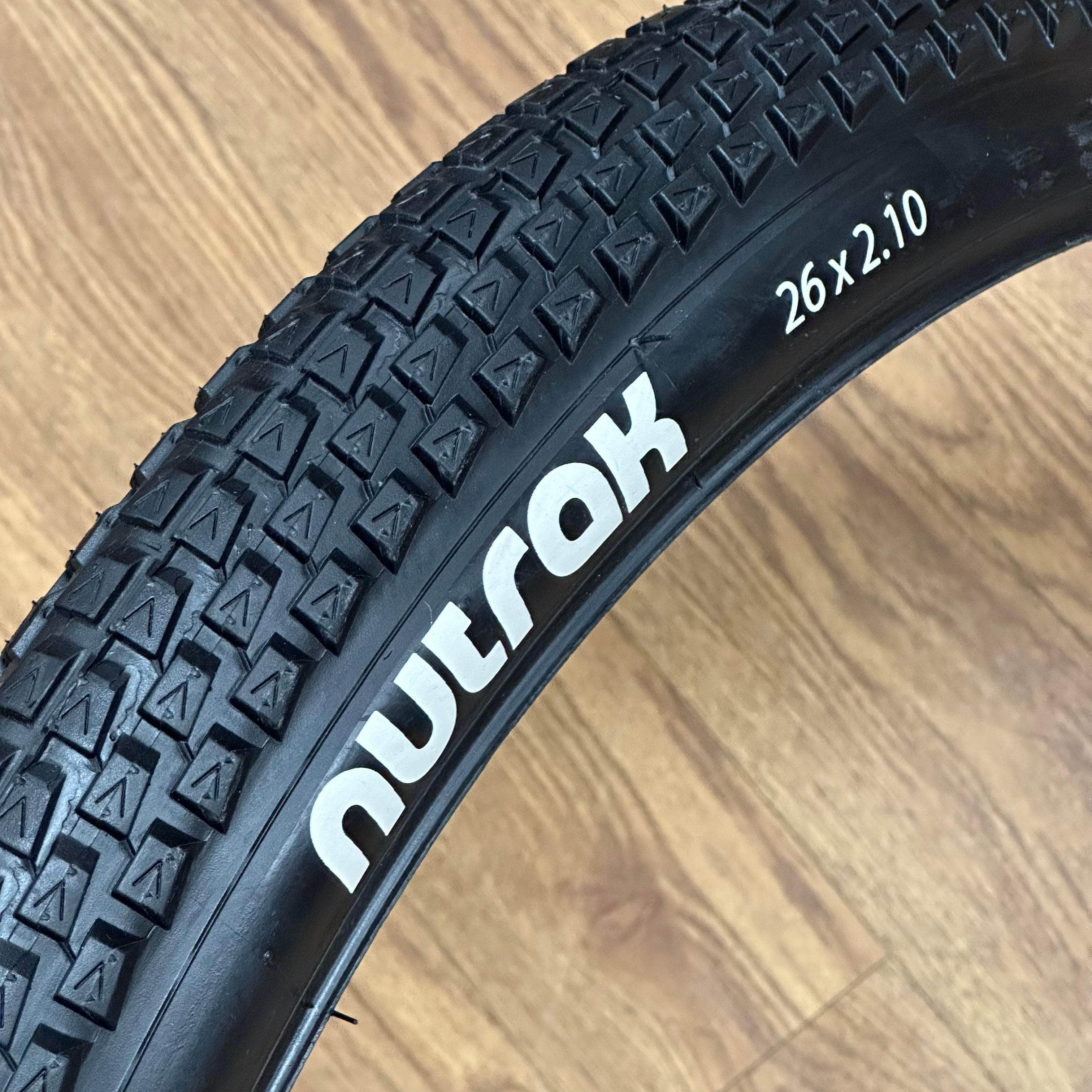 Nutrak Chaos Tyre Black | Alans BMX