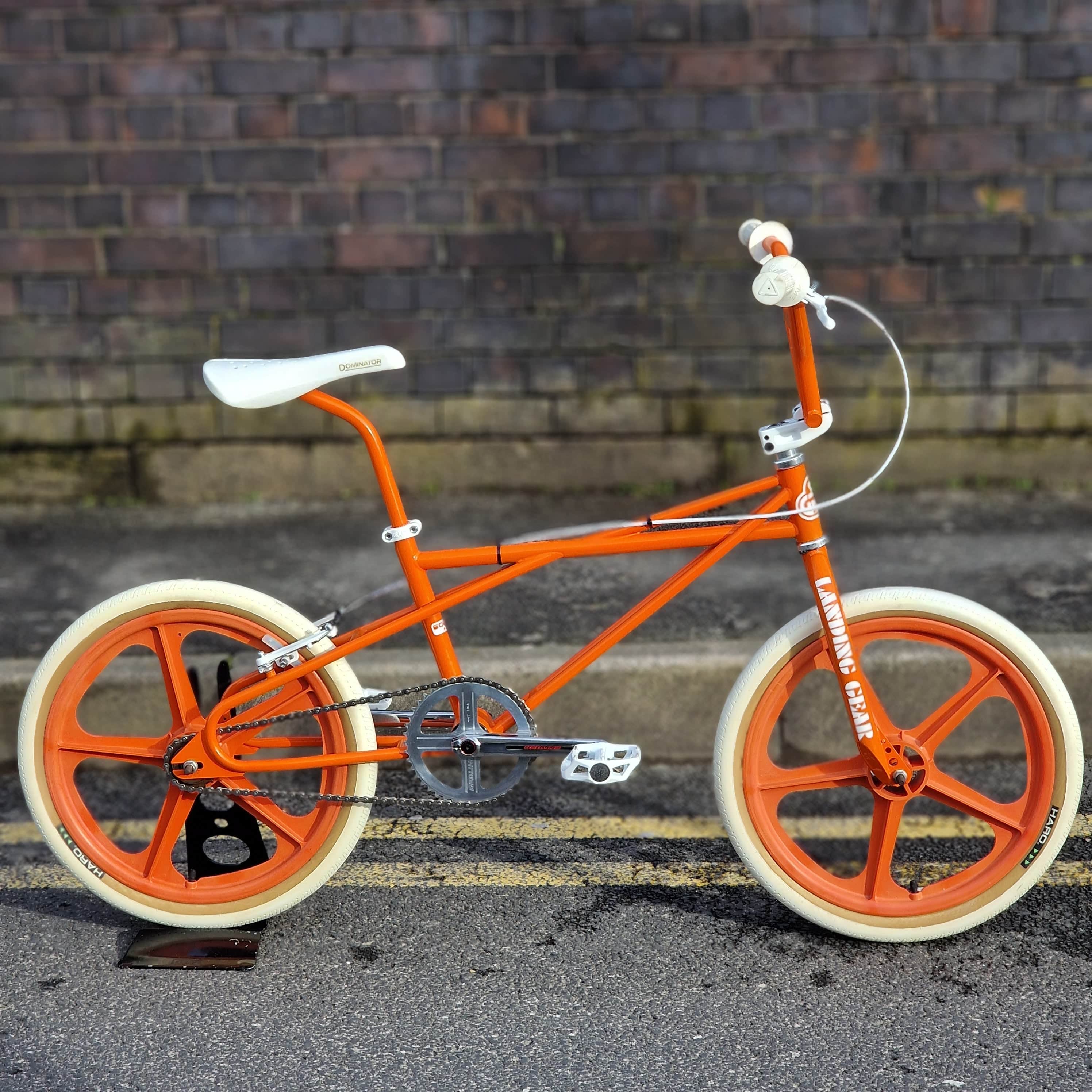 SE Racing Looptail Quadangle Bike Orange / White | Alans BMX